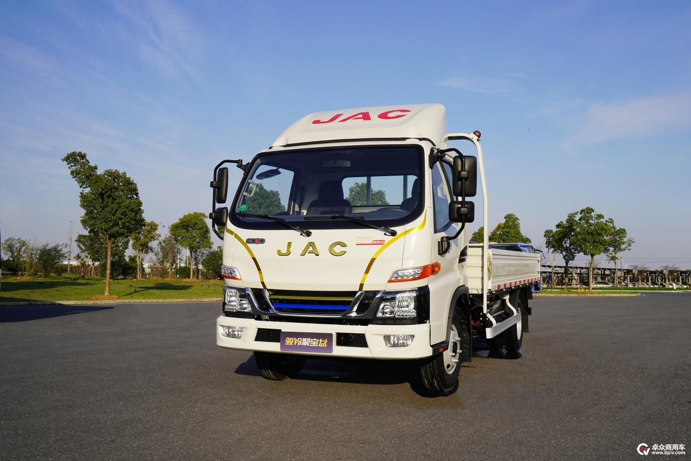 江淮汽车：加速新能源商用车化，江淮1卡骏铃聚宝盆畅行城内城际 - 卡车 - 卓众商用车