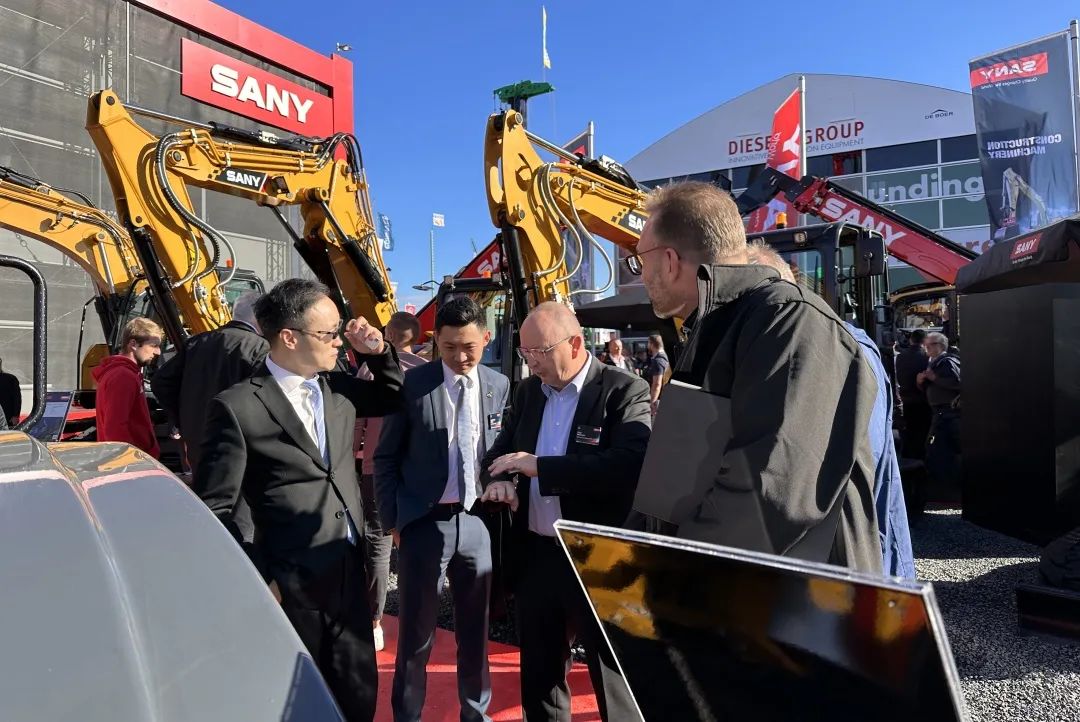 阔别三年！三一再次惊艳德国！_匠客工程机械