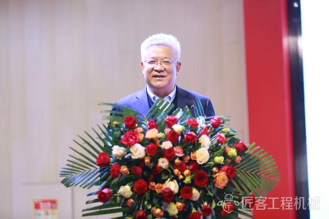 临工重机成立十周年暨营收过百亿庆祝大会盛大召开_匠客工程机械