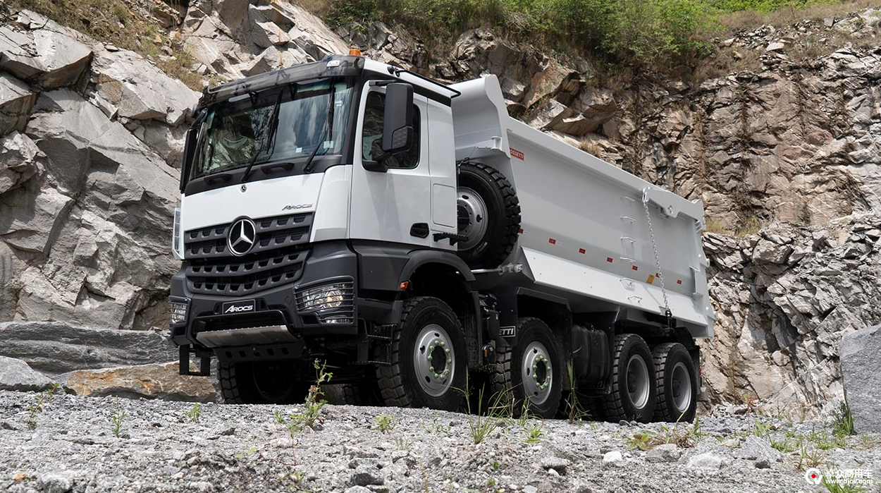 Mercedes-Benz Arocs 8x4 with special adaptions for Latin America is now ...